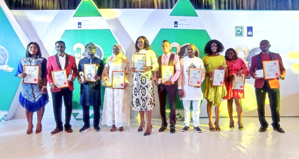 Premium Times, Daily Trust, TVC, Others Wins 2023 Wole Soyinka Award ...