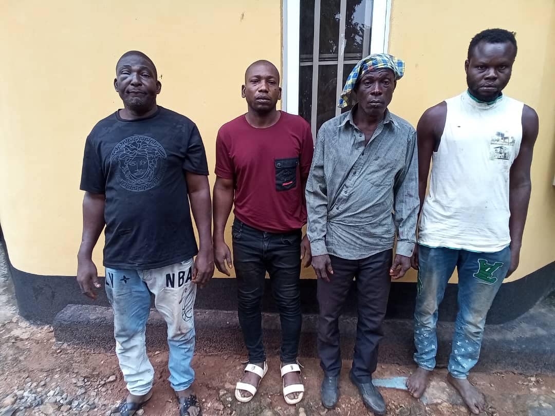 Troops Arrest Criminal Gangs Terrorizing Edo Communities | Afrika Eyes